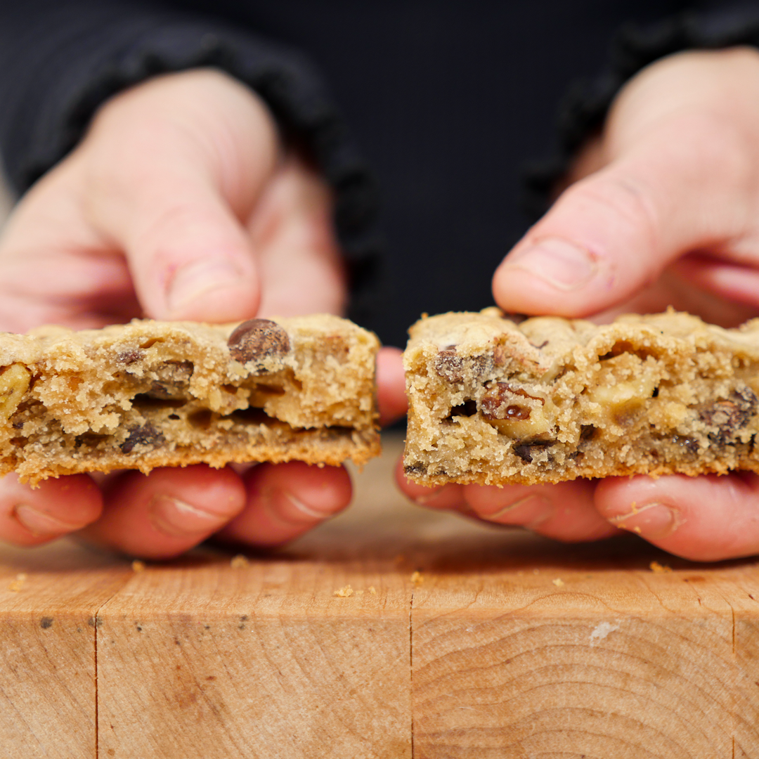 Choco-Nut Blondie – The Little Sugars